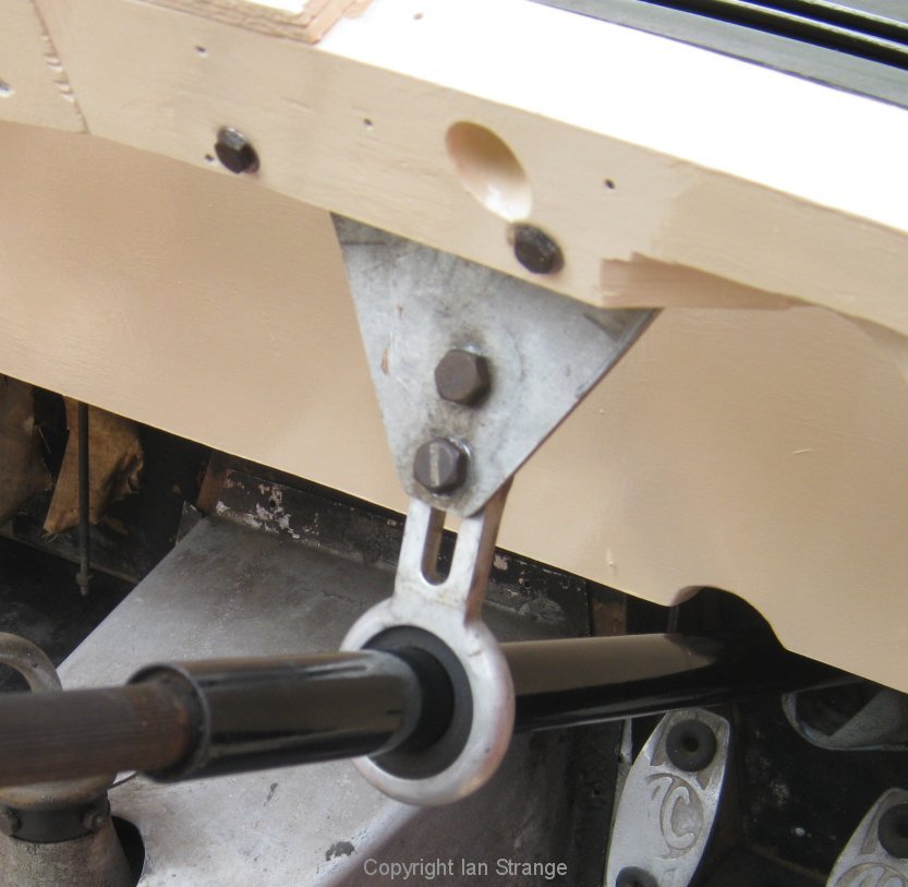 AC 2 LITRE SALOON - RESTORERS' GALLERY